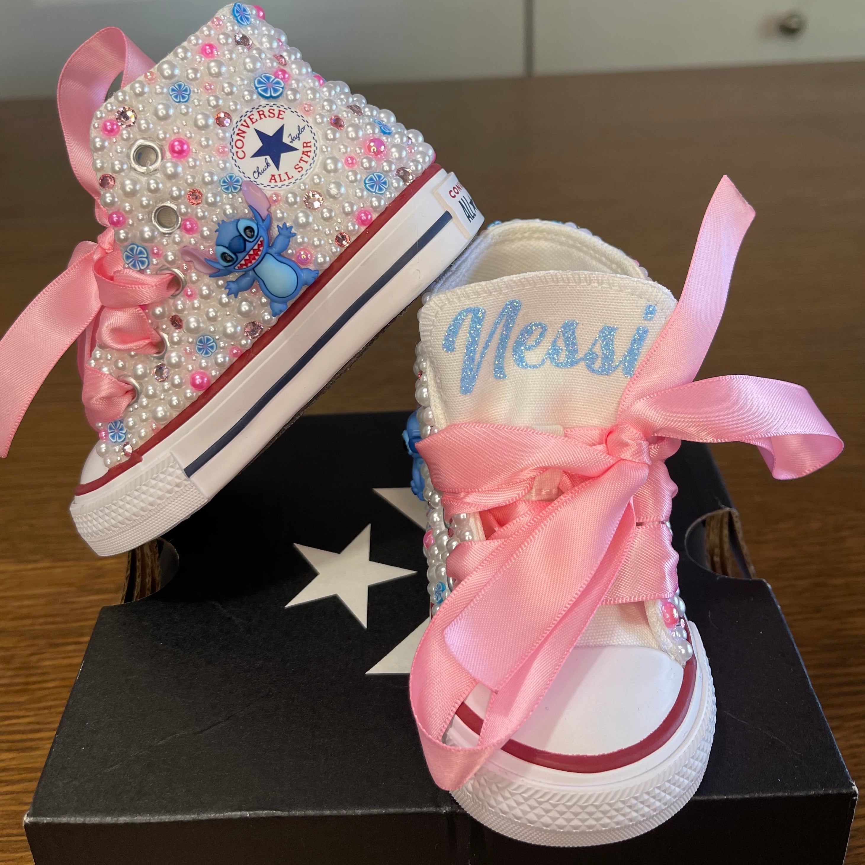 Stitch Converse – Sincere Sentiments